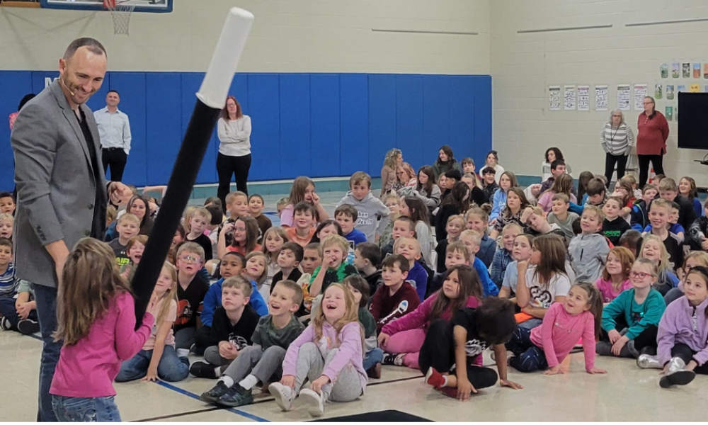 Elementary School Assemblies | The Alans Magic Show